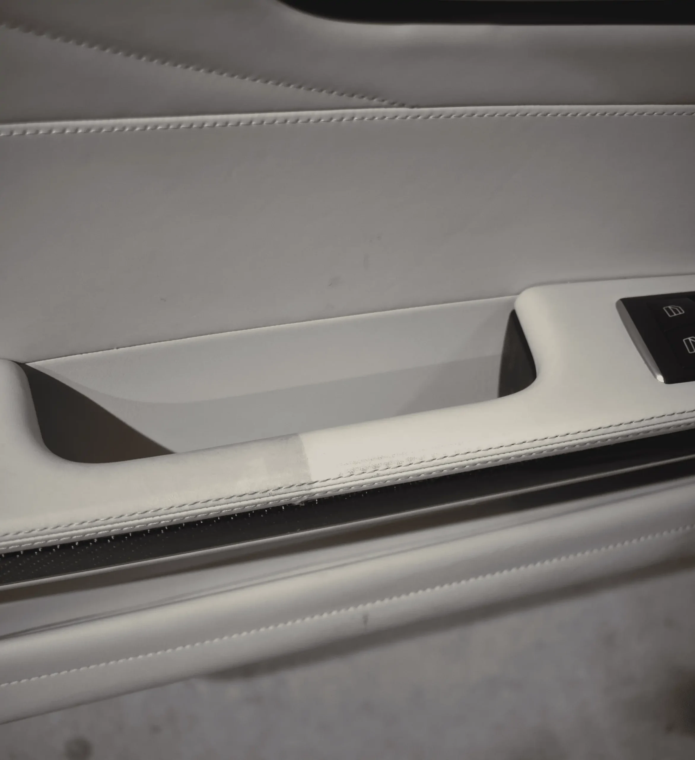 USŁUGI - Trinity Garage - Auto detailing - Powłoki ceramiczne i folie ...